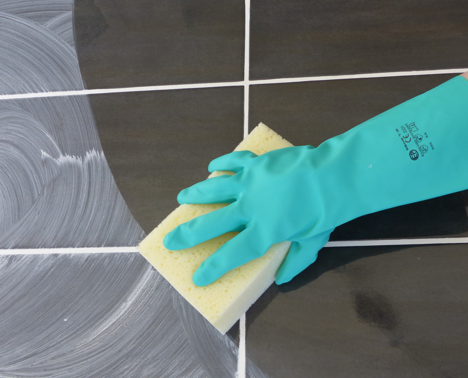 How do I maintain and protect tiles? - Groupe Berkem